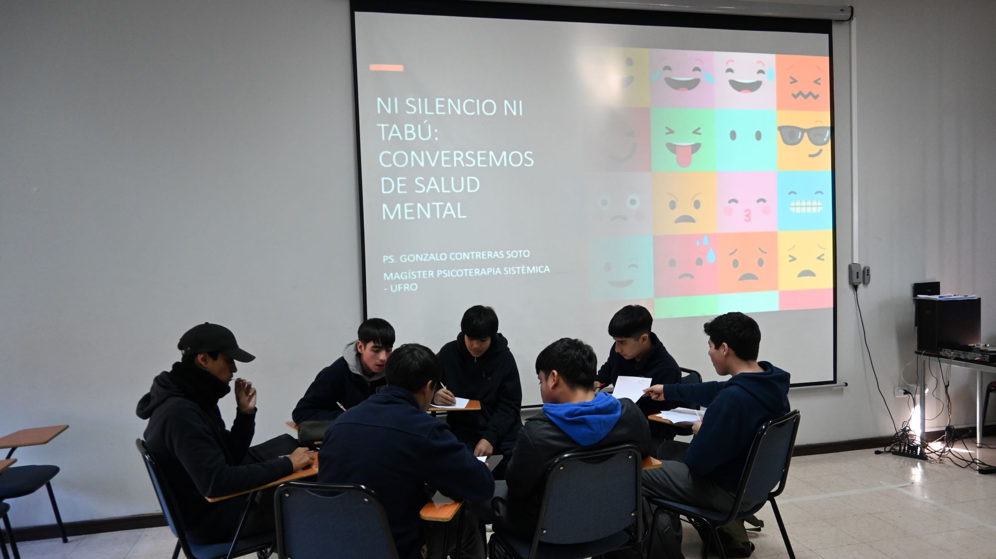 Estudiantes del Liceo El Pilar abordan aspectos de la salud mental en ...